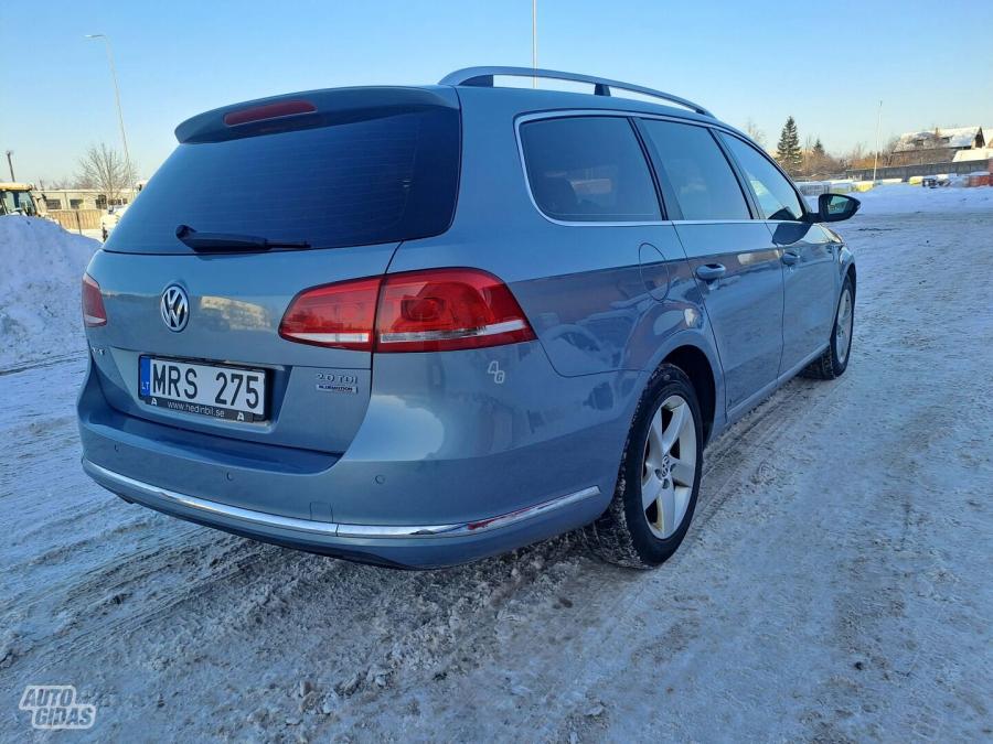 Pelēks Volkswagen Passat 2011 Telšiai, ar dzinēja tilpumu 2.00 L un nobraukumu 301 tūkst. km par 4650 €, foto 6 vietnē AUTOMOTO.COM.LV