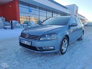 Grey Volkswagen Passat 2011 in Telschi, with an engine capacity of 2.00 L and mileage of 301 thousand km for 4450 €, photo 3 on AUTOMOTO.COM.LV