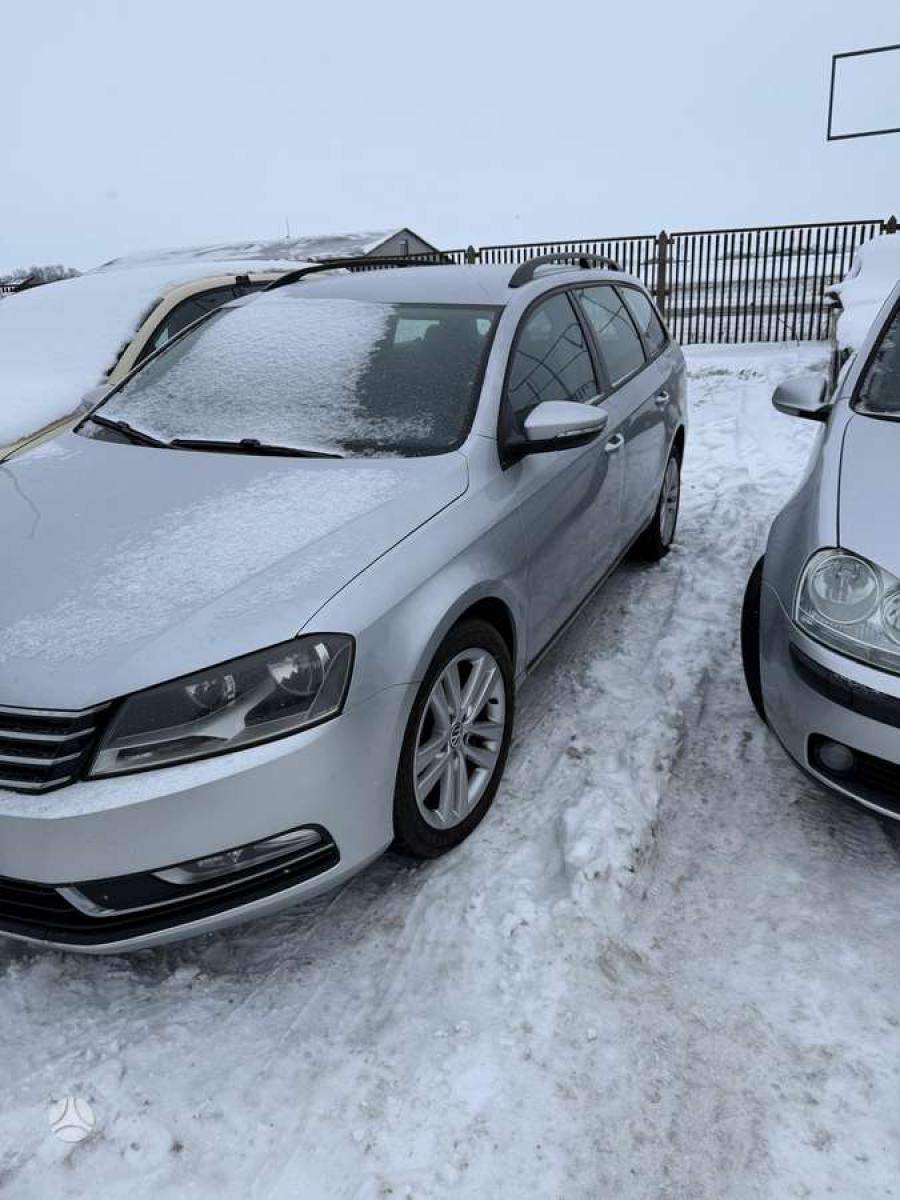 Pelēks Volkswagen Passat 2011 Jurbarkas, ar dzinēja tilpumu 1.97 L un nobraukumu 290 tūkst. km par 3999 €, foto 13 vietnē AUTOMOTO.COM.LV