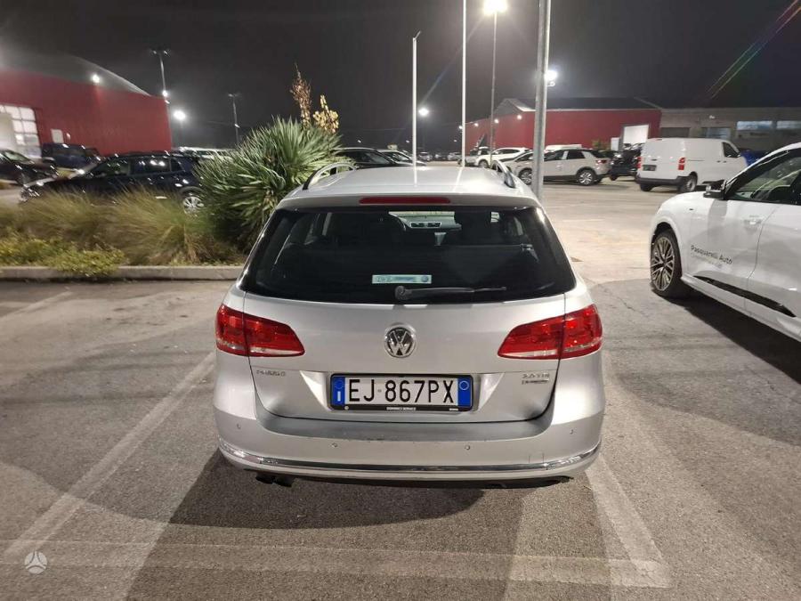Pelēks Volkswagen Passat 2011 Kauņa, ar dzinēja tilpumu 1.97 L un nobraukumu 160 tūkst. km par 5000 €, foto 4 vietnē AUTOMOTO.COM.LV