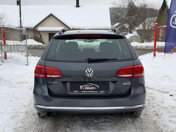 Grey Volkswagen Passat 2011 in Vilnius, with an engine capacity of 1.60 L and mileage of 260 thousand km for 4700 €, photo 8 on AUTOMOTO.COM.LV