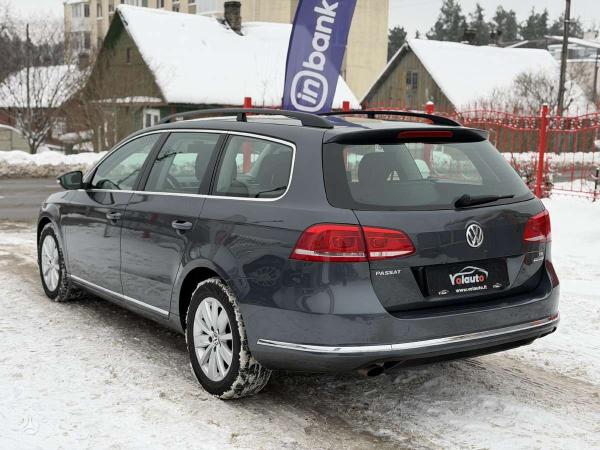 Grey Volkswagen Passat 2011 in Vilnius, with an engine capacity of 1.60 L and mileage of 260 thousand km for 4700 €, photo 9 on AUTOMOTO.COM.LV