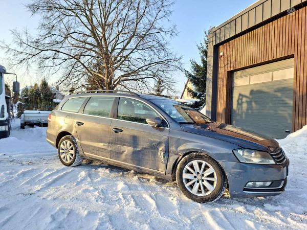 Pelēks Volkswagen Passat 2011 Kretinga, ar dzinēja tilpumu 1.97 L un nobraukumu 521 tūkst. km par 2200 €, foto 1 vietnē AUTOMOTO.COM.LV