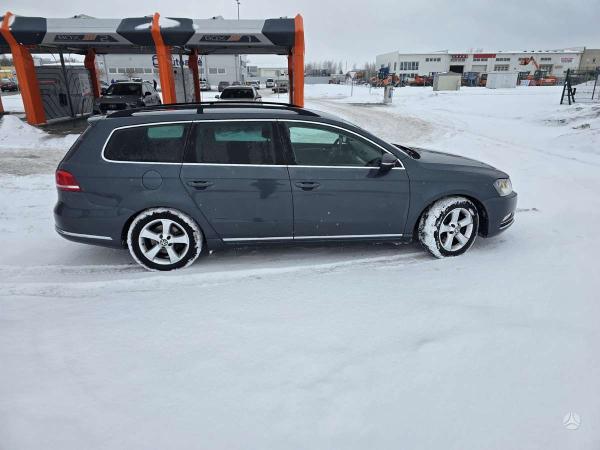 Grey Volkswagen Passat 2011 in Marijampole, with an engine capacity of 1.97 L and mileage of 360 thousand km for 4100 €, photo 5 on AUTOMOTO.COM.LV