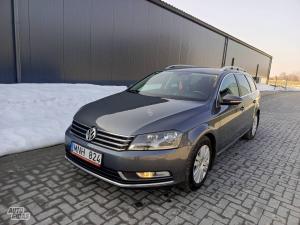 Grey Volkswagen Passat 2011 in Klaipeda, with an engine capacity of 2.00 L and mileage of 305 thousand km for 3950 €, photo  on AUTOMOTO.COM.LV