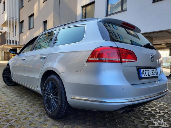 Pelēks Volkswagen Passat 2011 Viļņa, ar dzinēja tilpumu 2.00 L un nobraukumu 320 tūkst. km par 4990 €, foto 6 vietnē AUTOMOTO.COM.LV