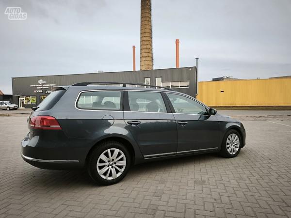 Pelēks Volkswagen Passat 2011 Jurbarkas, ar dzinēja tilpumu 2.00 L un nobraukumu 232 tūkst. km par 4500 €, foto 6 vietnē AUTOMOTO.COM.LV