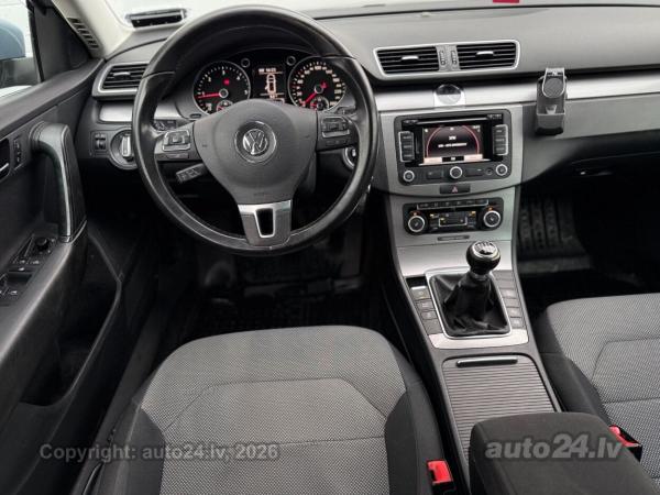 Pelēks Volkswagen Passat 2011 Tartu, ar dzinēja tilpumu 2.00 L un nobraukumu 370 tūkst. km par 3800 €, foto 7 vietnē AUTOMOTO.COM.LV