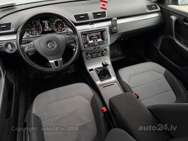 Pelēks Volkswagen Passat 2011 Tartu, ar dzinēja tilpumu 2.00 L un nobraukumu 370 tūkst. km par 3800 €, foto 8 vietnē AUTOMOTO.COM.LV