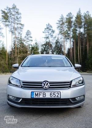 Grey Volkswagen Passat 2011 in Salcininkai, with an engine capacity of 1.60 L and mileage of 246 thousand km for 3800 €, photo 4 on AUTOMOTO.COM.LV