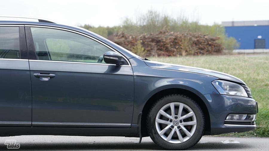 Pelēks Volkswagen Passat 2011 Kauņa, ar dzinēja tilpumu 2.00 L un nobraukumu 349 tūkst. km par 4800 €, foto 12 vietnē AUTOMOTO.COM.LV