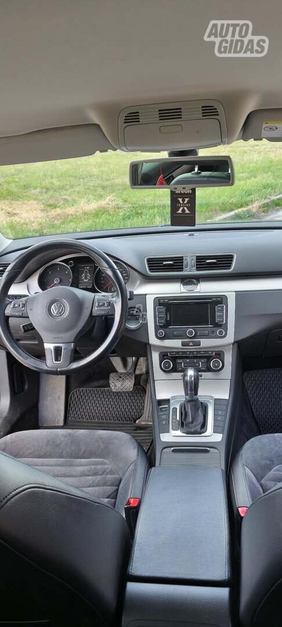 Pelēks Volkswagen Passat 2011 Kauņa, ar dzinēja tilpumu 2.00 L un nobraukumu 349 tūkst. km par 4800 €, foto 21 vietnē AUTOMOTO.COM.LV