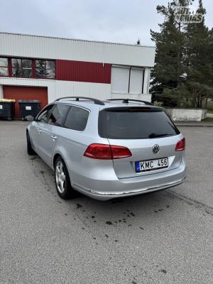 Grey Volkswagen Passat 2011 in Klaipeda, with an engine capacity of 2.00 L and mileage of 409 thousand km for 2600 €, photo 5 on AUTOMOTO.COM.LV