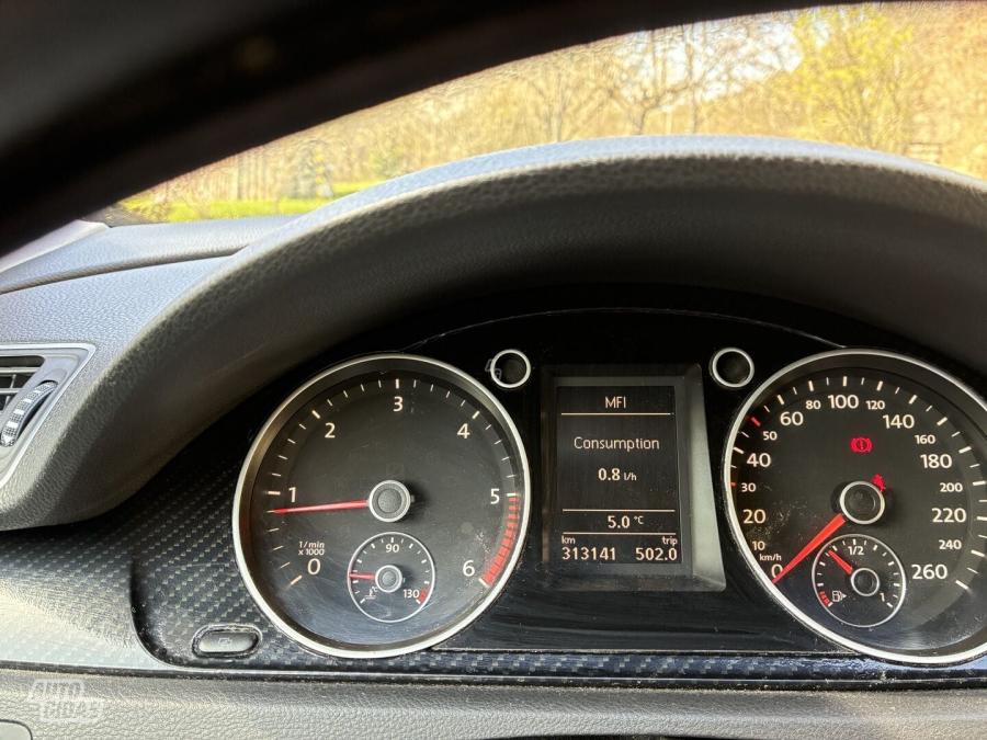 Pelēks Volkswagen Passat 2011 Kauņa, ar dzinēja tilpumu 2.00 L un nobraukumu 313 tūkst. km par 4700 €, foto 14 vietnē AUTOMOTO.COM.LV