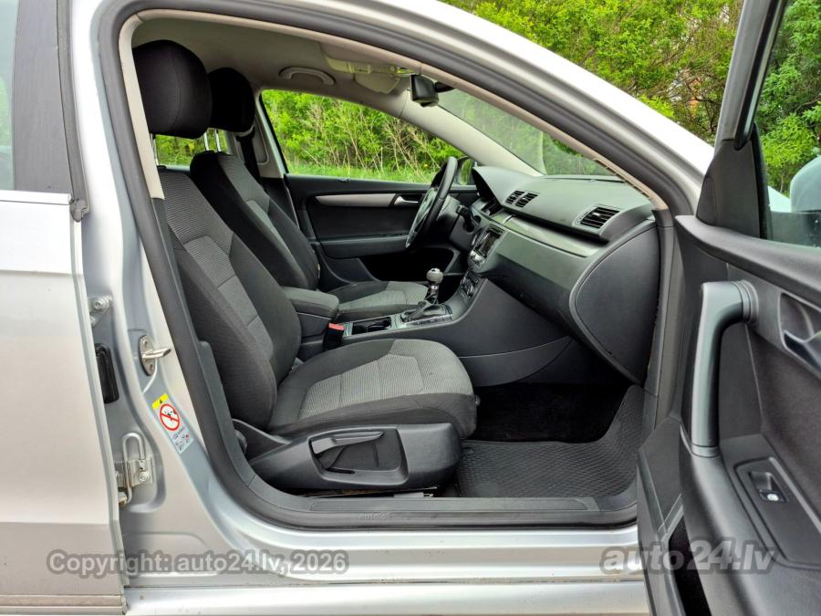 Pelēks Volkswagen Passat 2011 Tallina, ar dzinēja tilpumu 1.60 L un nobraukumu 401 tūkst. km par 1990 €, foto 7 vietnē AUTOMOTO.COM.LV