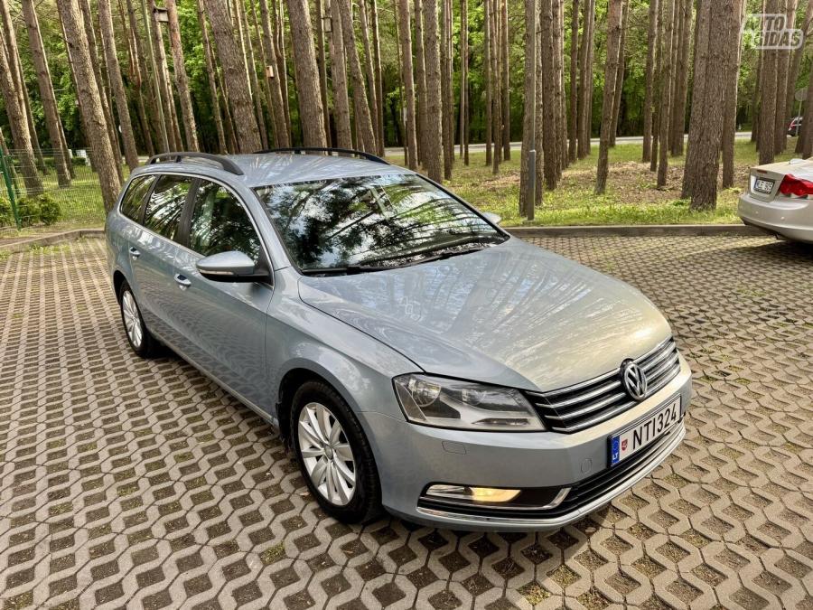 Pelēks Volkswagen Passat 2011 Kauņa, ar dzinēja tilpumu 1.60 L un nobraukumu 269 tūkst. km par 4999 €, foto 1 vietnē AUTOMOTO.COM.LV
