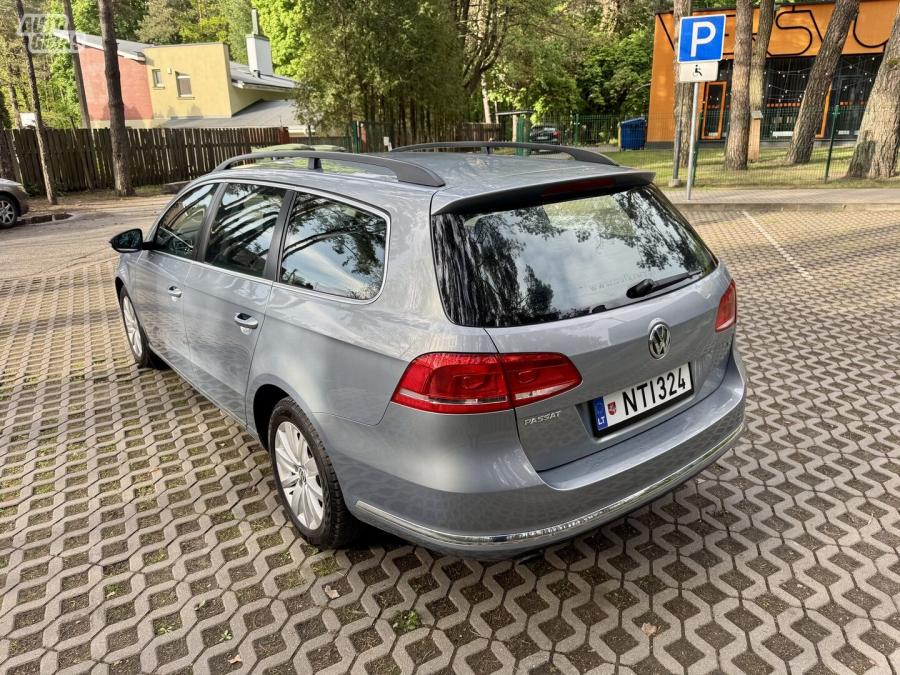 Pelēks Volkswagen Passat 2011 Kauņa, ar dzinēja tilpumu 1.60 L un nobraukumu 269 tūkst. km par 4999 €, foto 5 vietnē AUTOMOTO.COM.LV