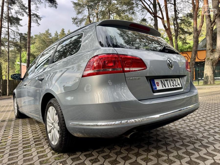 Pelēks Volkswagen Passat 2011 Kauņa, ar dzinēja tilpumu 1.60 L un nobraukumu 269 tūkst. km par 4999 €, foto 19 vietnē AUTOMOTO.COM.LV