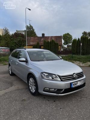 Pelēks Volkswagen Passat 2011 Joniškis, ar dzinēja tilpumu 1.60 L un nobraukumu 194 tūkst. km par 3800 €, foto  vietnē AUTOMOTO.COM.LV