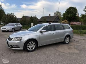 Grey Volkswagen Passat 2011 in Joniskis, with an engine capacity of 1.60 L and mileage of 194 thousand km for 3800 €, photo 5 on AUTOMOTO.COM.LV