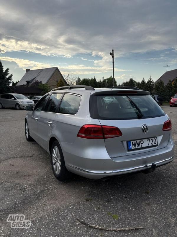 Grey Volkswagen Passat 2011 in Joniskis, with an engine capacity of 1.60 L and mileage of 194 thousand km for 3800 €, photo 6 on AUTOMOTO.COM.LV