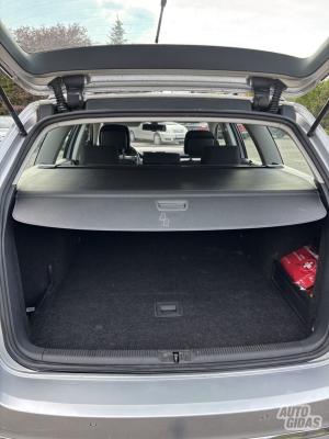 Grey Volkswagen Passat 2011 in Joniskis, with an engine capacity of 1.60 L and mileage of 194 thousand km for 3800 €, photo 8 on AUTOMOTO.COM.LV