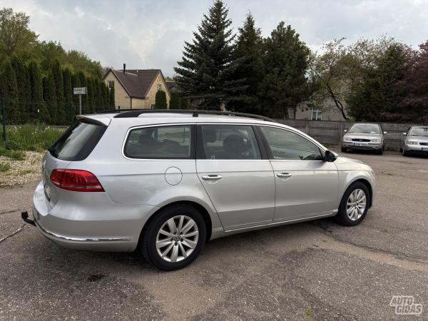 Grey Volkswagen Passat 2011 in Joniskis, with an engine capacity of 1.60 L and mileage of 194 thousand km for 3800 €, photo 9 on AUTOMOTO.COM.LV