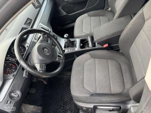 Grey Volkswagen Passat 2011 in Joniskis, with an engine capacity of 1.60 L and mileage of 194 thousand km for 3800 €, photo 15 on AUTOMOTO.COM.LV