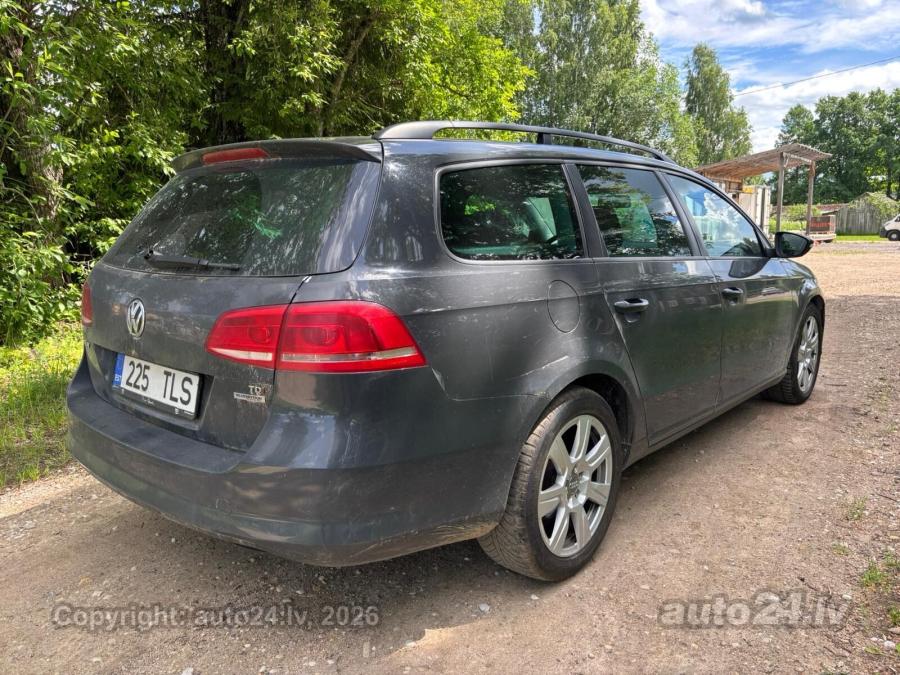 Pelēks Volkswagen Passat 2011 Viljandi, ar dzinēja tilpumu 1.60 L un nobraukumu 435 tūkst. km par 2190 €, foto 4 vietnē AUTOMOTO.COM.LV