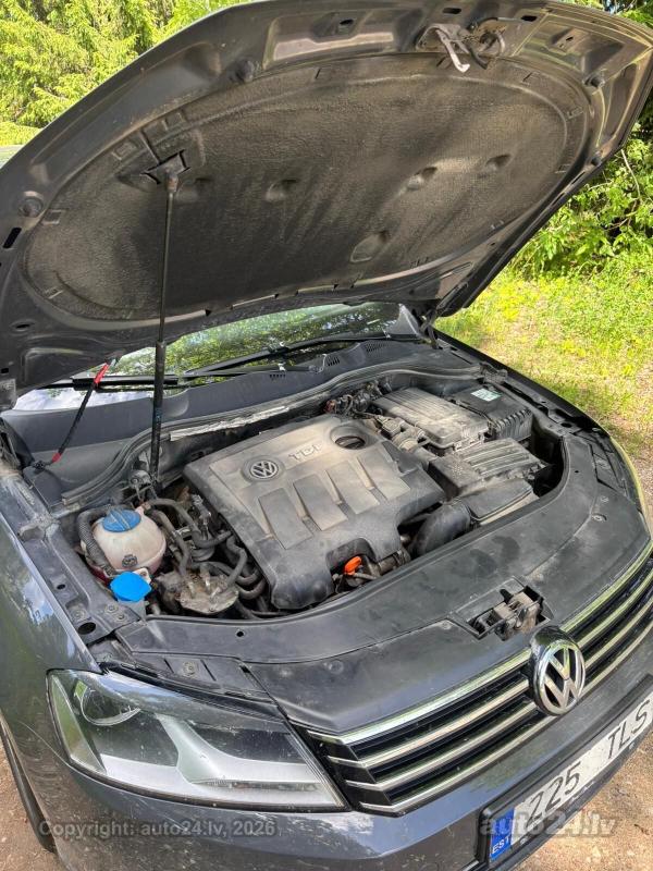 Grey Volkswagen Passat 2011 in Viljandi, with an engine capacity of 1.60 L and mileage of 435 thousand km for 2190 €, photo 8 on AUTOMOTO.COM.LV