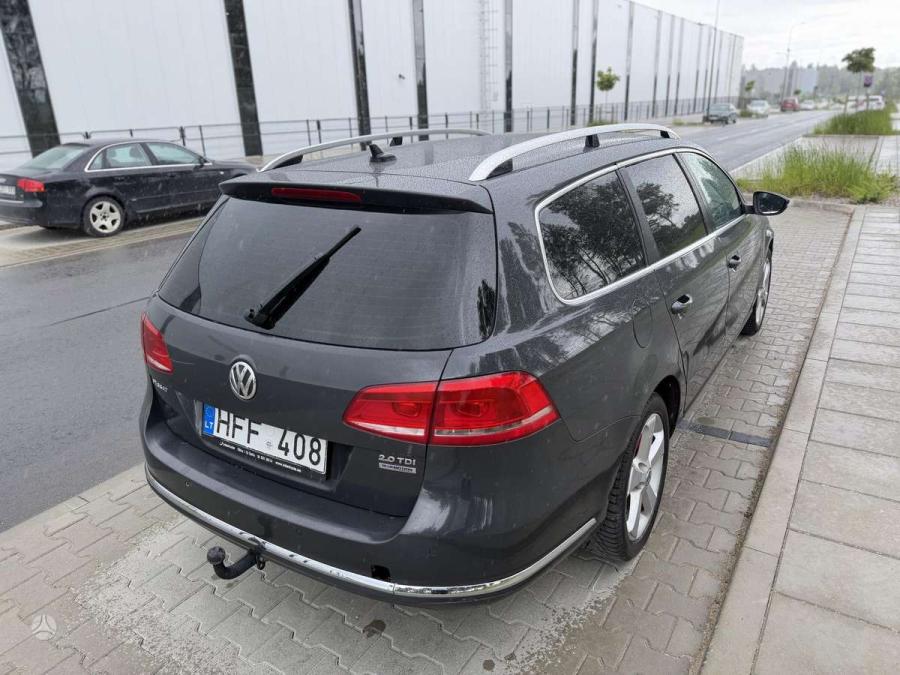 Pelēks Volkswagen Passat 2011 Viļņa, ar dzinēja tilpumu 1.97 L un nobraukumu 459 tūkst. km par 3490 €, foto 14 vietnē AUTOMOTO.COM.LV