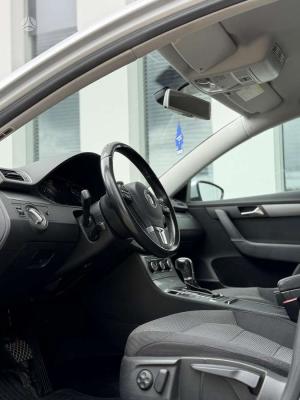 Pelēks Volkswagen Passat 2011 Viļņa, ar dzinēja tilpumu 1.97 L un nobraukumu 330 tūkst. km par 5000 €, foto 9 vietnē AUTOMOTO.COM.LV