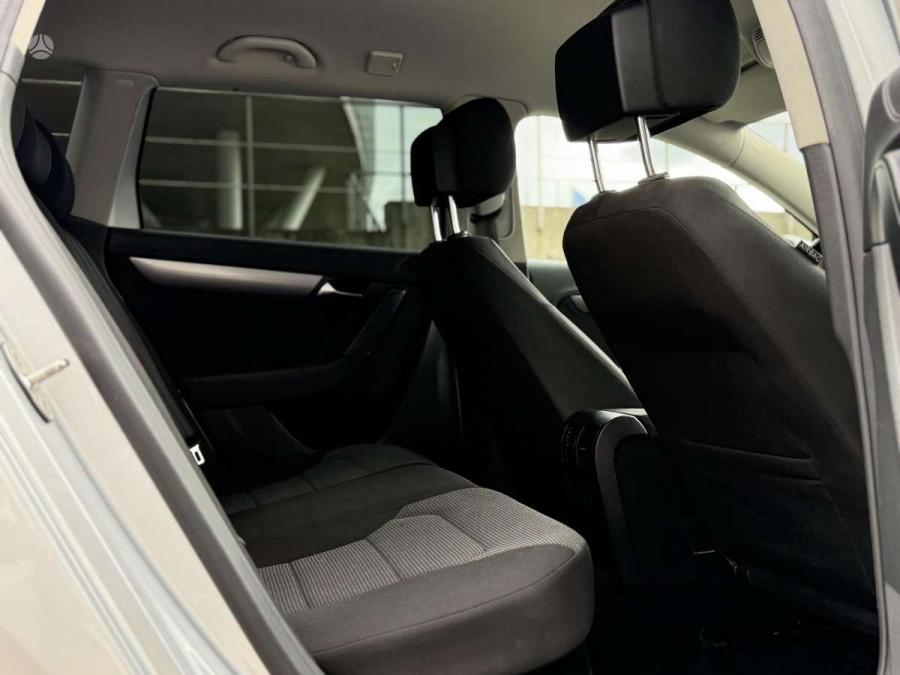 Pelēks Volkswagen Passat 2011 Viļņa, ar dzinēja tilpumu 1.97 L un nobraukumu 330 tūkst. km par 5000 €, foto 17 vietnē AUTOMOTO.COM.LV