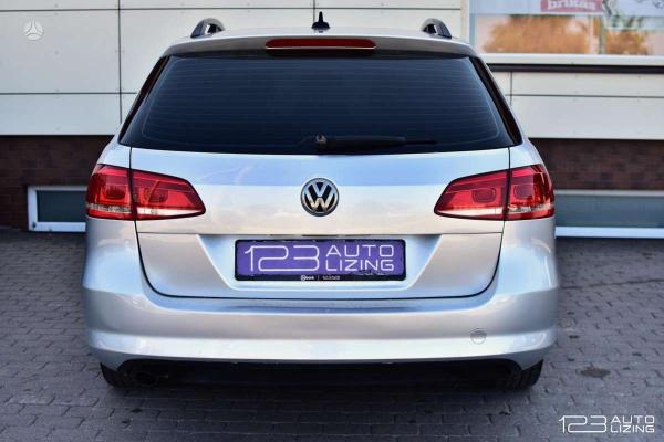 Pelēks Volkswagen Passat 2011 Kretinga, ar dzinēja tilpumu 1.60 L un nobraukumu 274 tūkst. km par 4999 €, foto 9 vietnē AUTOMOTO.COM.LV