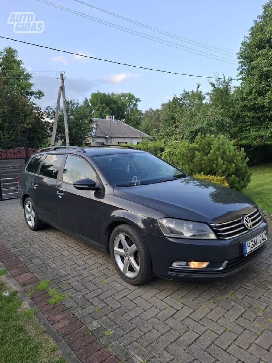 Pelēks Volkswagen Passat 2011 Viļņa, ar dzinēja tilpumu 1.60 L un nobraukumu 327 tūkst. km par 3800 €, foto 4 vietnē AUTOMOTO.COM.LV