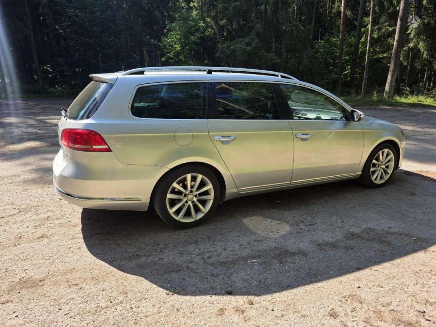 Grey Volkswagen Passat 2011 in Vilnius, with an engine capacity of 2.00 L and mileage of 265 thousand km for 4400 €, photo 7 on AUTOMOTO.COM.LV