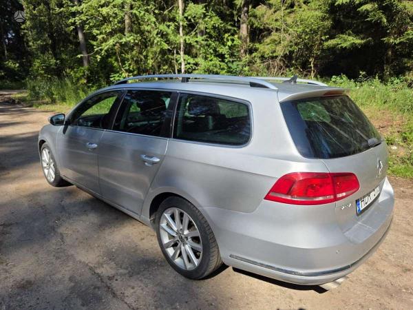 Pelēks Volkswagen Passat 2011 Viļņa, ar dzinēja tilpumu 2.00 L un nobraukumu 265 tūkst. km par 4400 €, foto 9 vietnē AUTOMOTO.COM.LV