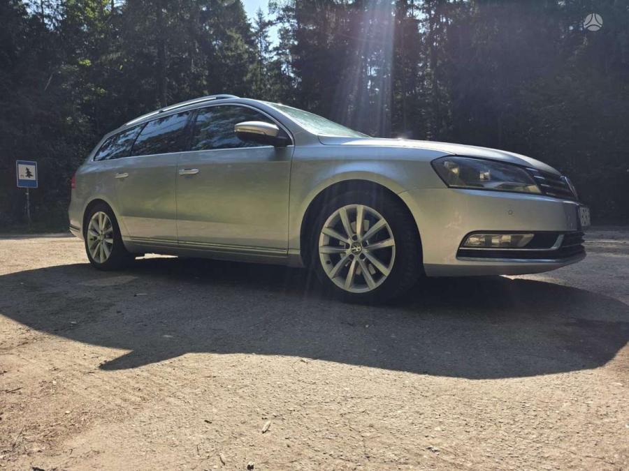 Grey Volkswagen Passat 2011 in Vilnius, with an engine capacity of 2.00 L and mileage of 265 thousand km for 4400 €, photo 11 on AUTOMOTO.COM.LV