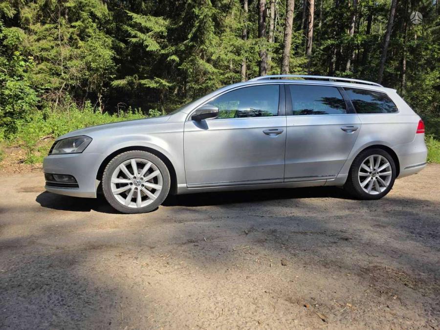 Grey Volkswagen Passat 2011 in Vilnius, with an engine capacity of 2.00 L and mileage of 265 thousand km for 4400 €, photo 12 on AUTOMOTO.COM.LV