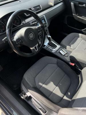 Pelēks Volkswagen Passat 2011 Kauņa, ar dzinēja tilpumu 1.39 L un nobraukumu 237 tūkst. km par 4650 €, foto 9 vietnē AUTOMOTO.COM.LV