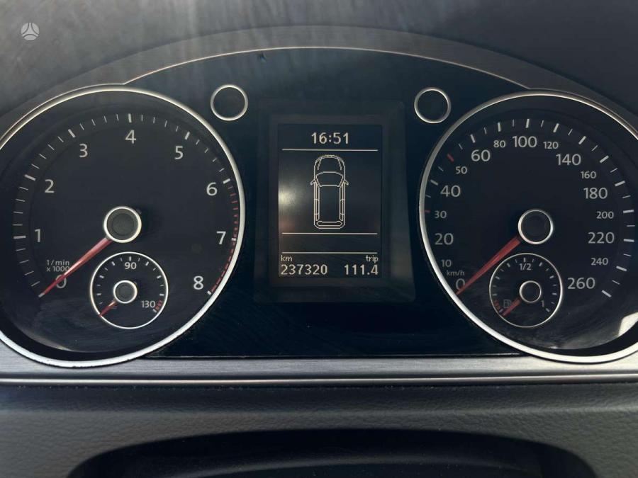 Pelēks Volkswagen Passat 2011 Kauņa, ar dzinēja tilpumu 1.39 L un nobraukumu 237 tūkst. km par 4650 €, foto 16 vietnē AUTOMOTO.COM.LV
