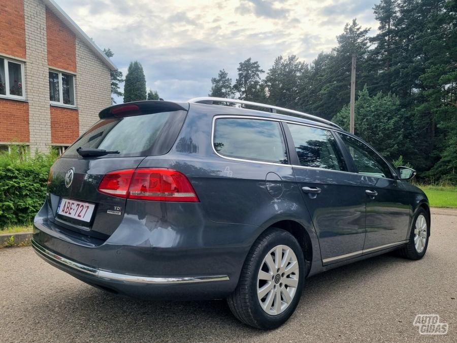 Pelēks Volkswagen Passat 2011 Ignalina, ar dzinēja tilpumu 1.90 L un nobraukumu 212 tūkst. km par 4650 €, foto 11 vietnē AUTOMOTO.COM.LV