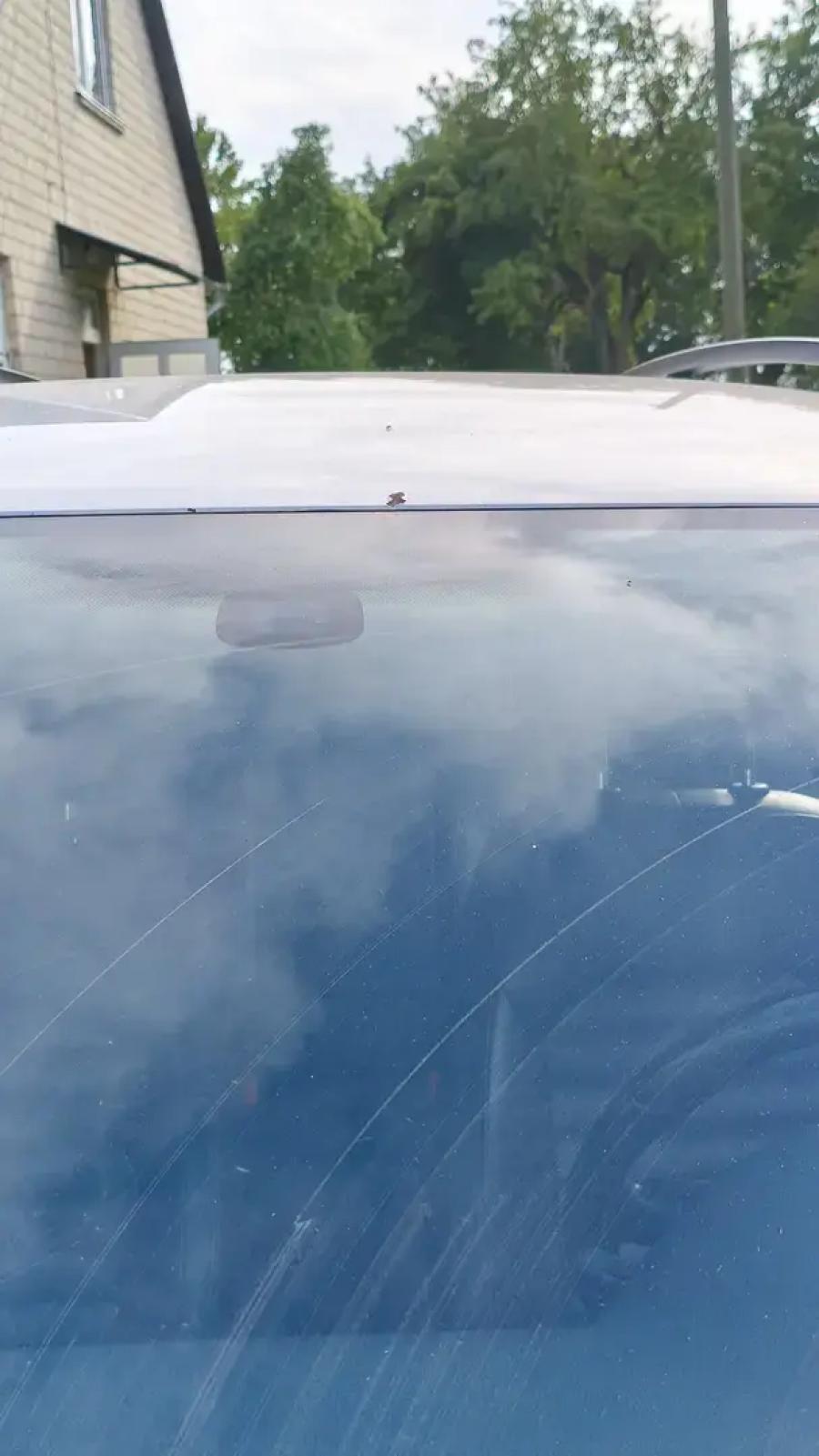 Pelēks Volkswagen Passat 2011 Bauska, ar dzinēja tilpumu 2.00 L un nobraukumu 294 tūkst. km par 3600 €, foto 5 vietnē AUTOMOTO.COM.LV