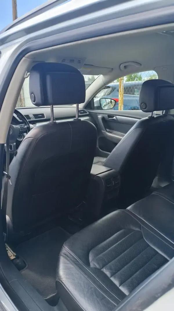 Pelēks Volkswagen Passat 2011 Bauska, ar dzinēja tilpumu 2.00 L un nobraukumu 294 tūkst. km par 3600 €, foto 9 vietnē AUTOMOTO.COM.LV