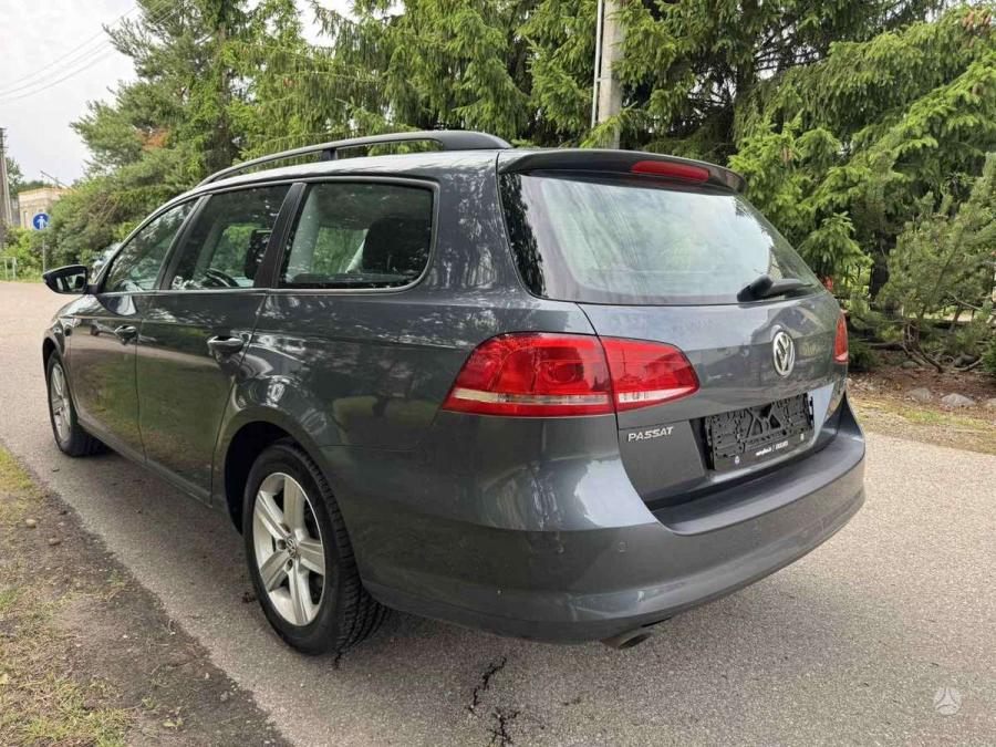 Pelēks Volkswagen Passat 2011 Marijampole, ar dzinēja tilpumu 1.60 L un nobraukumu 140 tūkst. km par 5600 €, foto 8 vietnē AUTOMOTO.COM.LV