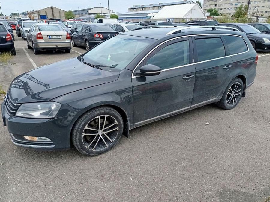 Grey Volkswagen Passat 2011 in Tallinn, with an engine capacity of 1.40 L and mileage of 362 thousand km for 1598 €, photo 10 on AUTOMOTO.COM.LV