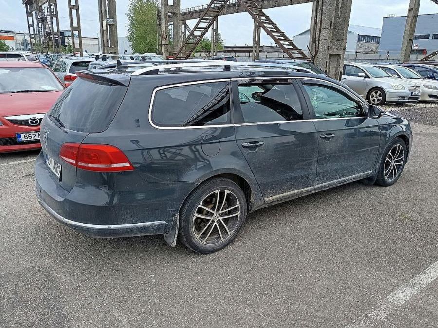 Grey Volkswagen Passat 2011 in Tallinn, with an engine capacity of 1.40 L and mileage of 362 thousand km for 1598 €, photo 11 on AUTOMOTO.COM.LV