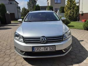 Grey Volkswagen Passat 2011 in Kazlu Ruda, with an engine capacity of 1.97 L and mileage of 383 thousand km for 3900 €, photo 8 on AUTOMOTO.COM.LV