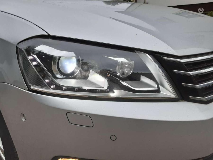 Grey Volkswagen Passat 2011 in Kazlu Ruda, with an engine capacity of 1.97 L and mileage of 383 thousand km for 3900 €, photo 9 on AUTOMOTO.COM.LV
