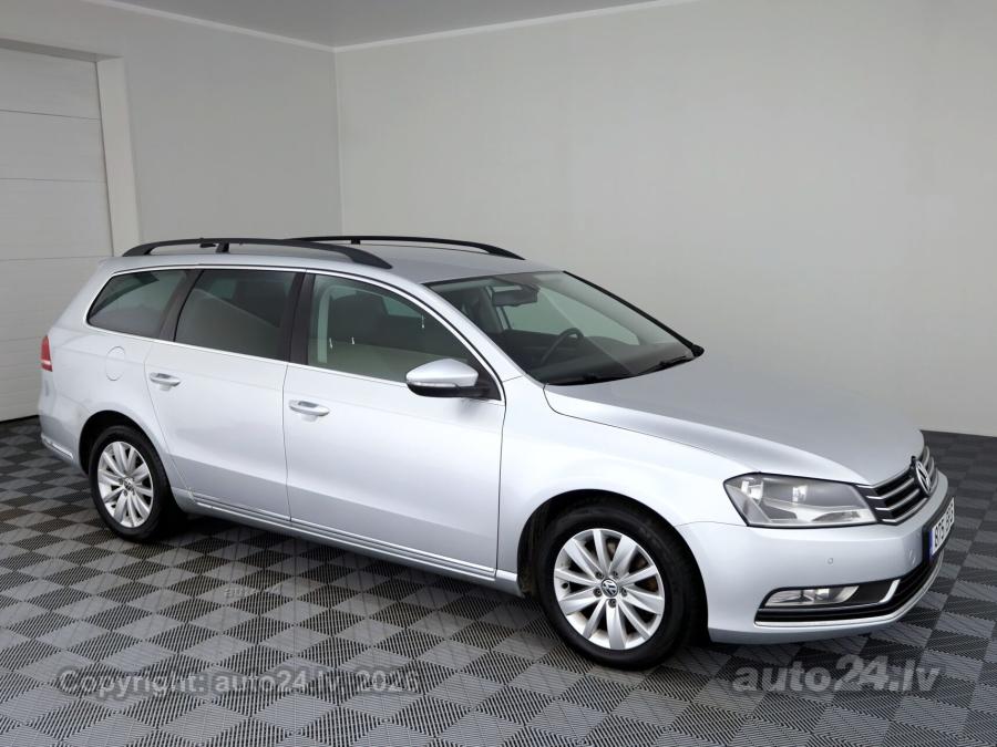 Grey Volkswagen Passat 2011 in Tallinn, with an engine capacity of 1.60 L and mileage of 359 thousand km for 2699 €, photo 1 on AUTOMOTO.COM.LV